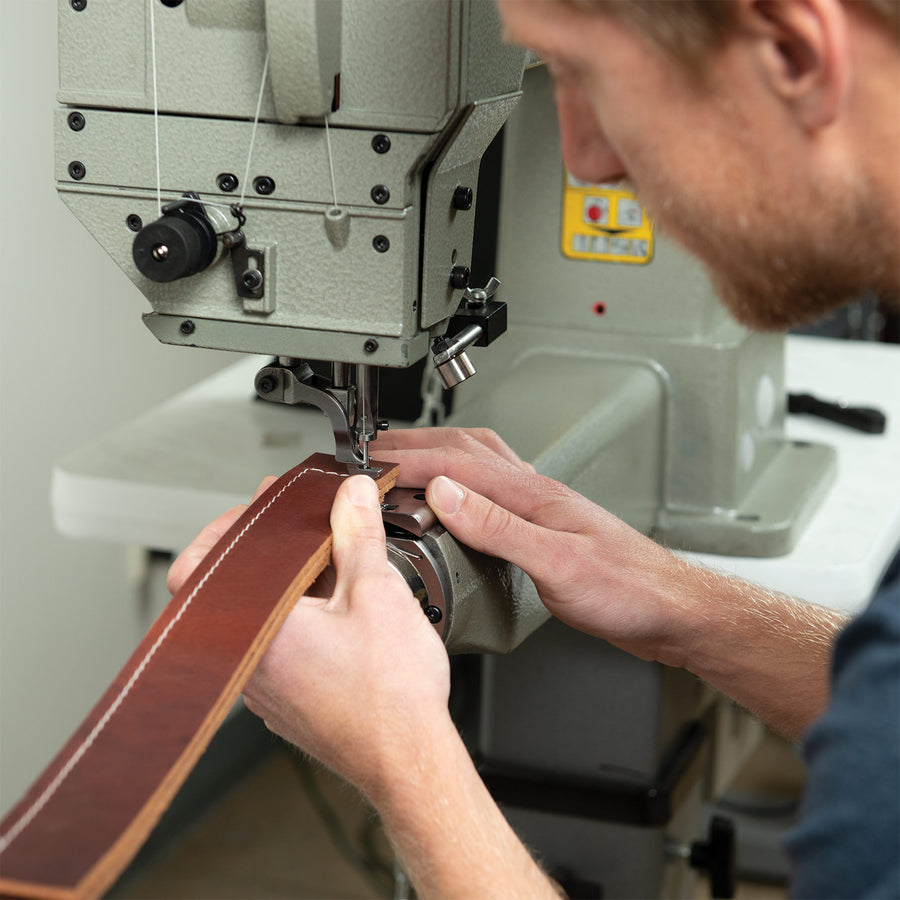 Weaver 205 Leather Sewing Machine, Complete with Stand and Servo Motor ...